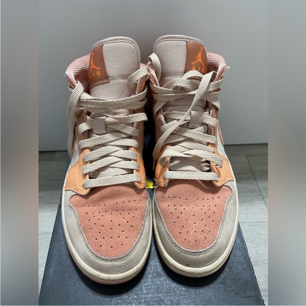 Women’s Air Jordan 1 Mid In Apricot - Gem
